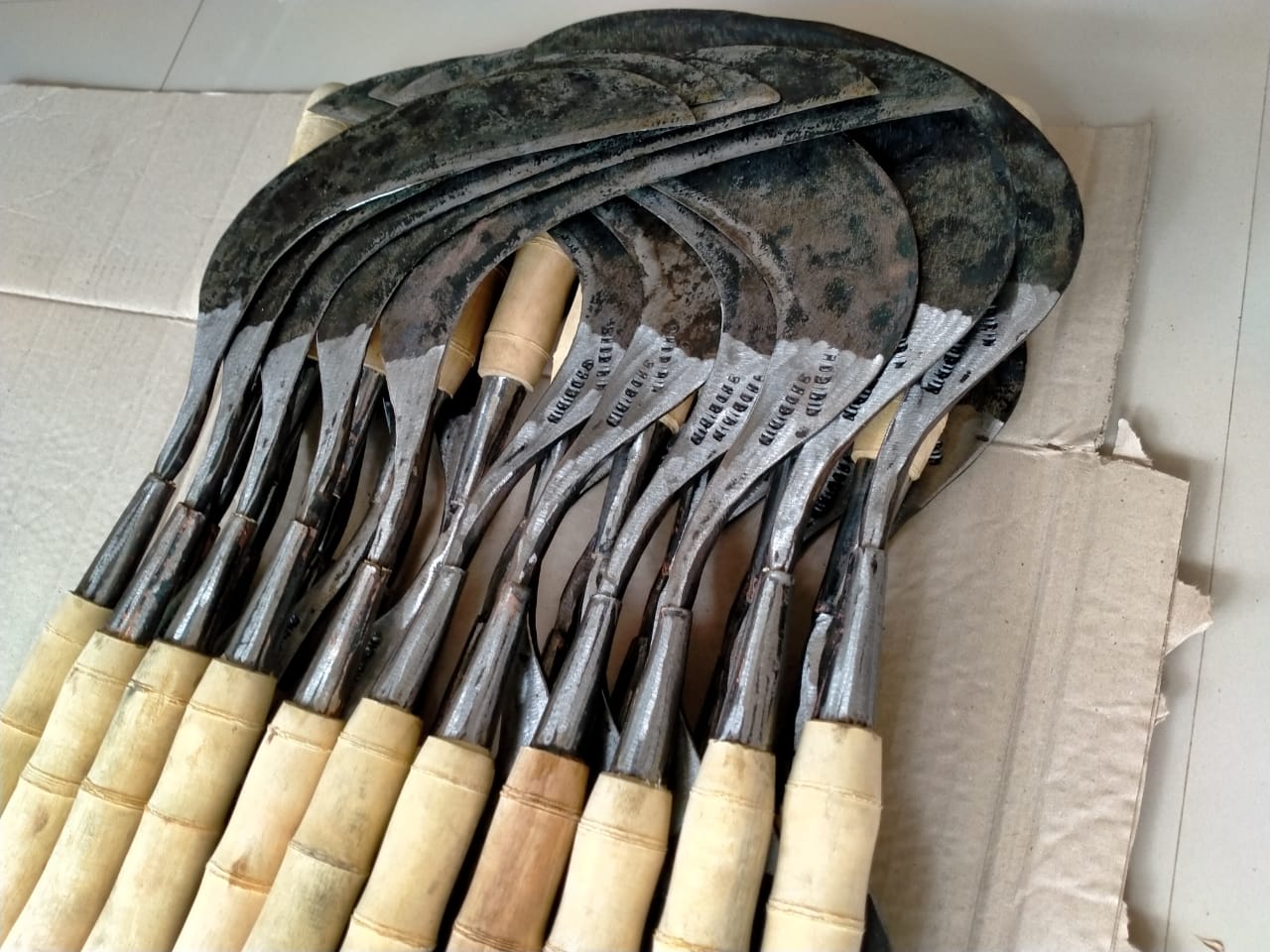 Arit Sabit Bahan Baja Asli untuk Panen Padi atau Potong Rumput